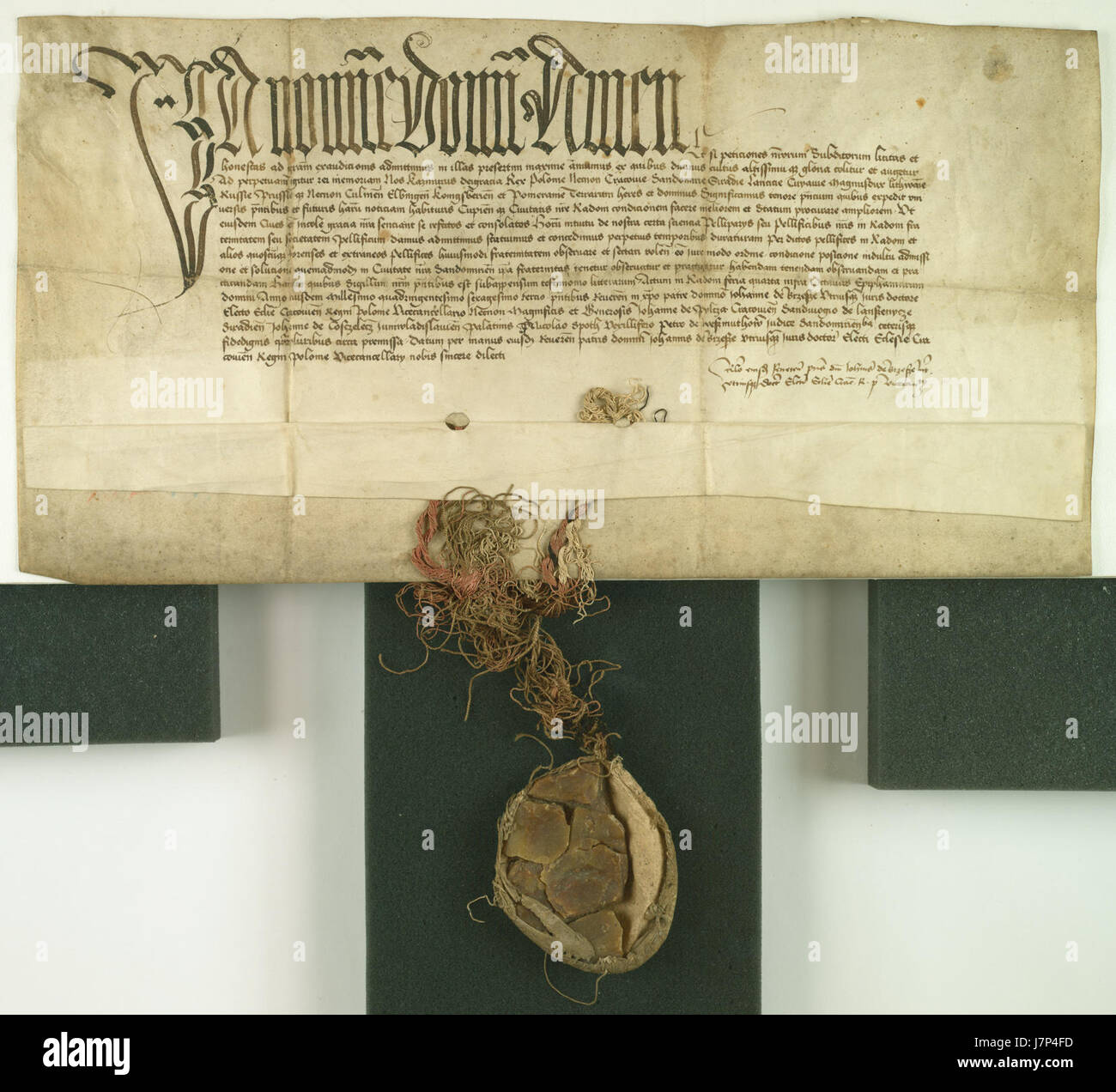 Medieval furrier hi-res stock photography and images - Alamy