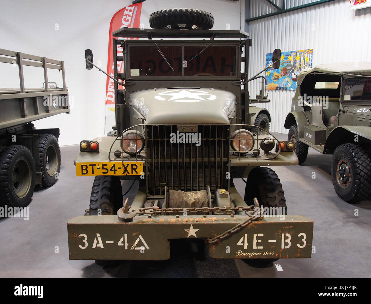 Gmc trucks of ww2 hi-res stock photography and images - Alamy