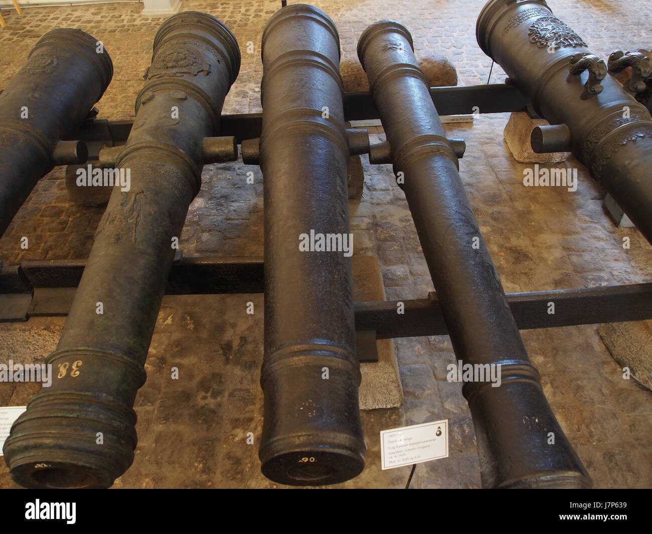 Artillery in the 16th century hi-res stock photography and images - Alamy