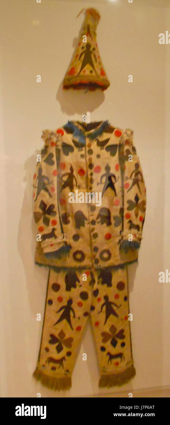 Philippines cultural costume hi-res stock photography and images - Alamy