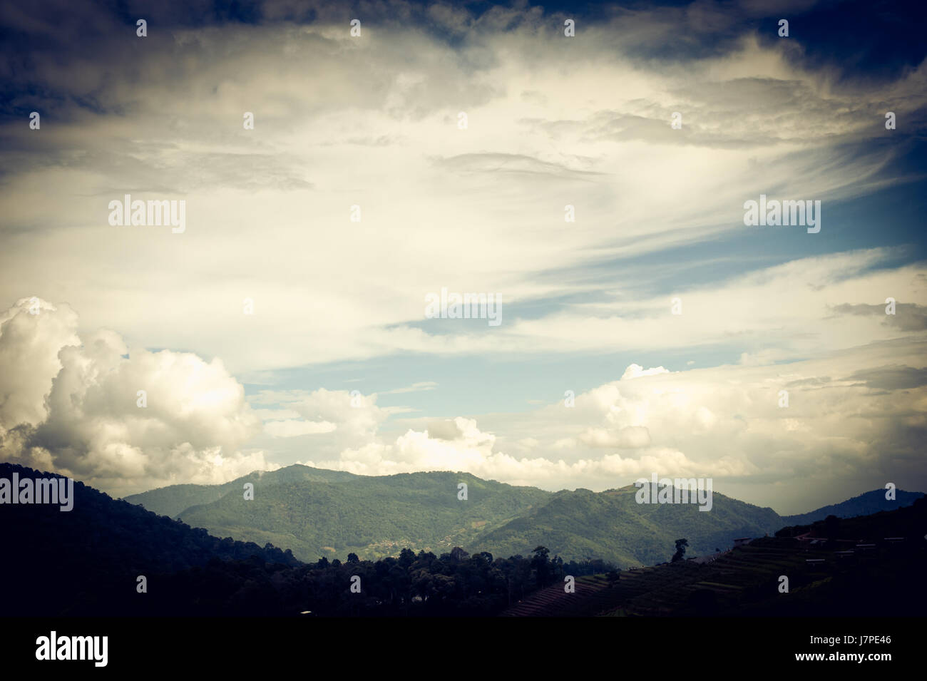 Beautiful blue sky and hill mountain at Mon Cham (Mon Jam), Chiangmai ...