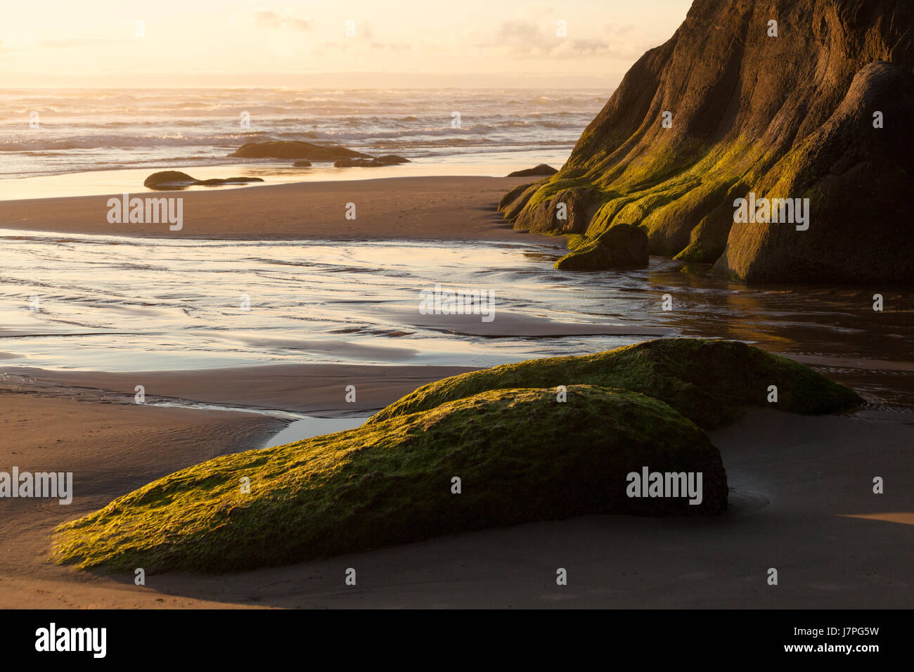 Hug Point, Oregon Stock Photo - Alamy