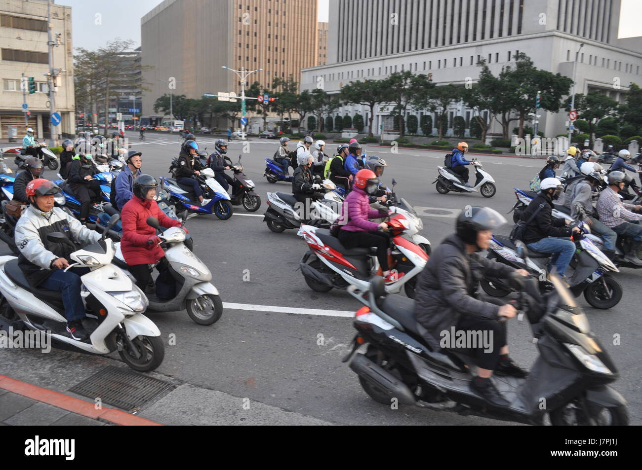 Taipei, Taiwan, scooters traffic Stock Photo - Alamy