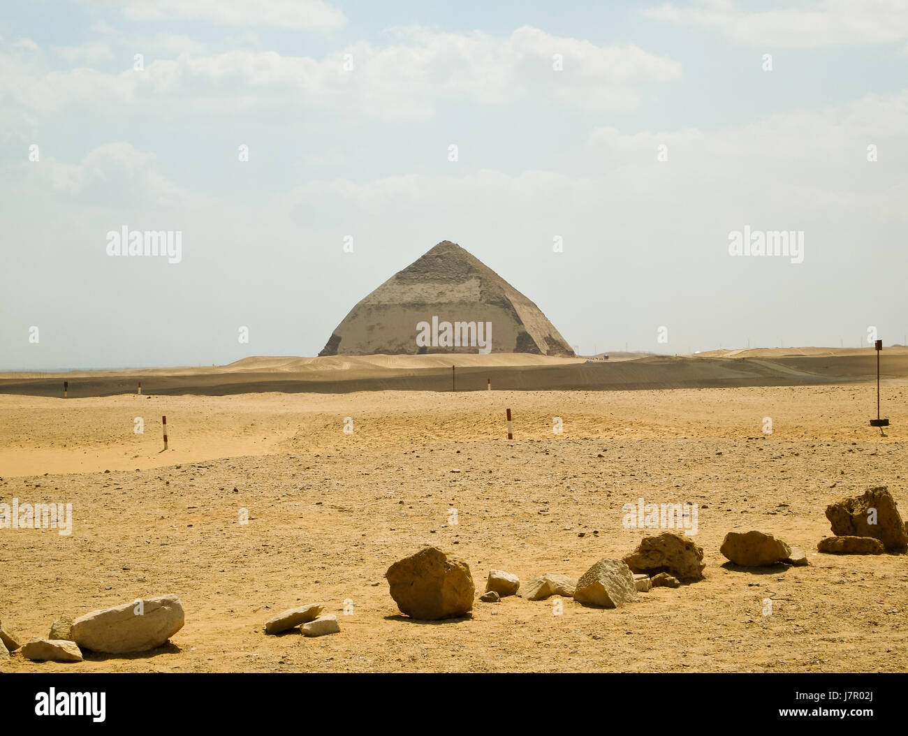 pyramid crooked warped hunchbacked humpbacked bowed bent curved ...