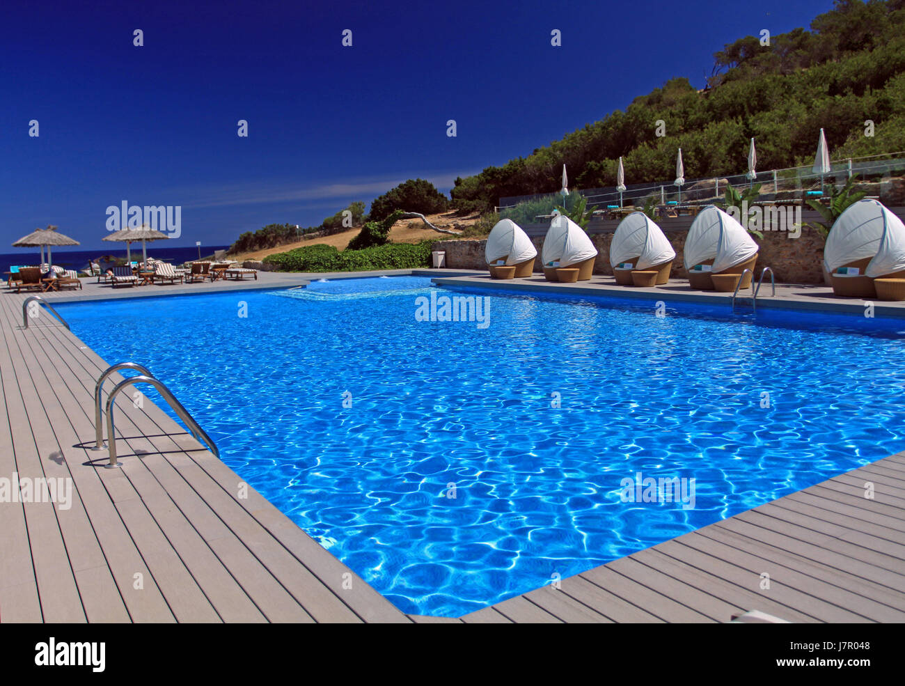 Shimmering water in swimming pool hi-res stock photography and images ...
