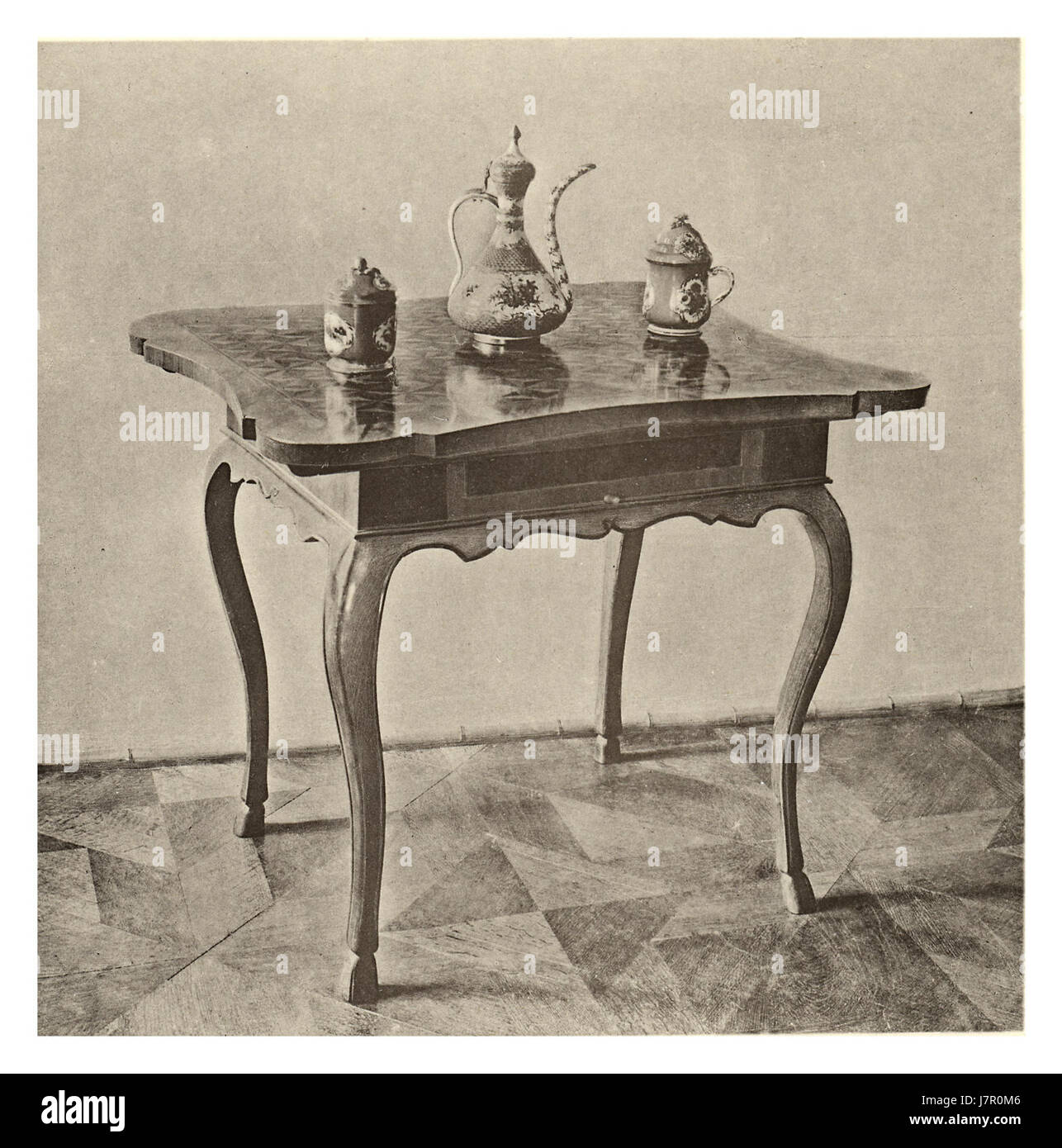 Regal a design Cut Out Stock Images & Pictures - Alamy