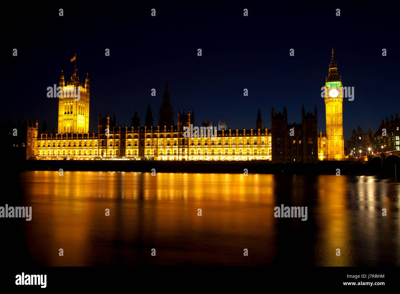 travel night nighttime lights tourism london thames blue tower ...