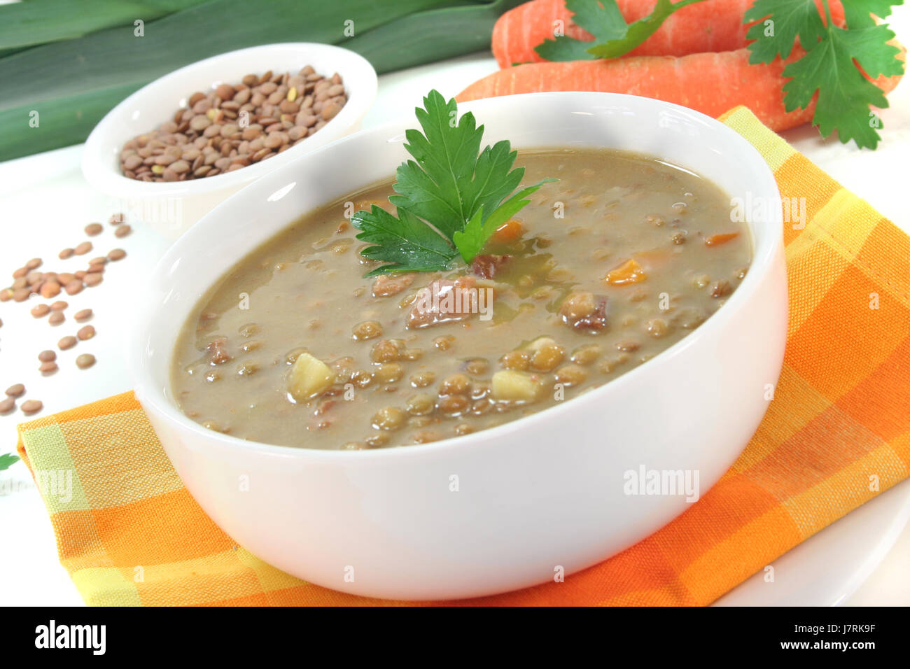 lenses parsley mulligan soup brown brownish brunette vegetable food ...