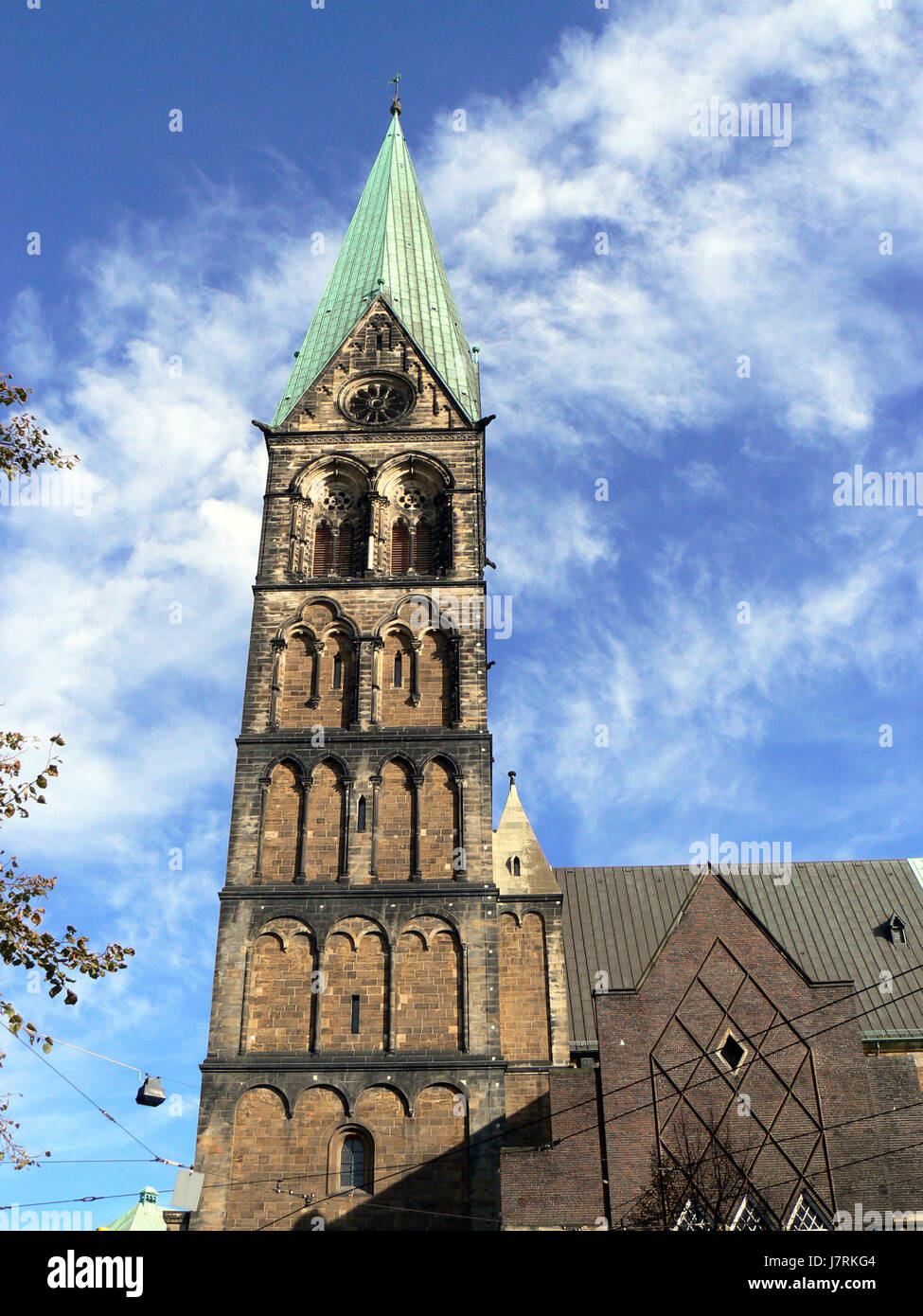 cathedral bremen emblem saint gothic big large enormous extreme ...