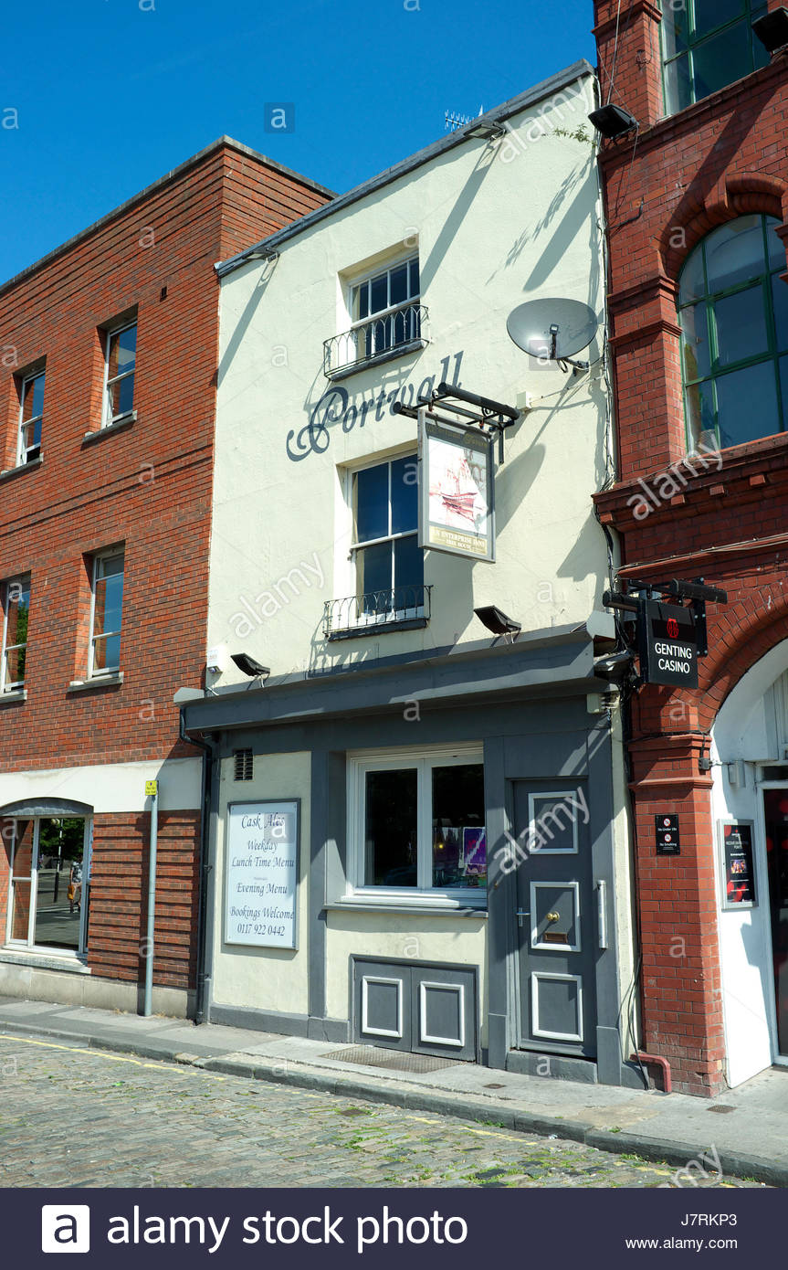 The Tavern Pub Public House High Resolution Stock Photography and ...