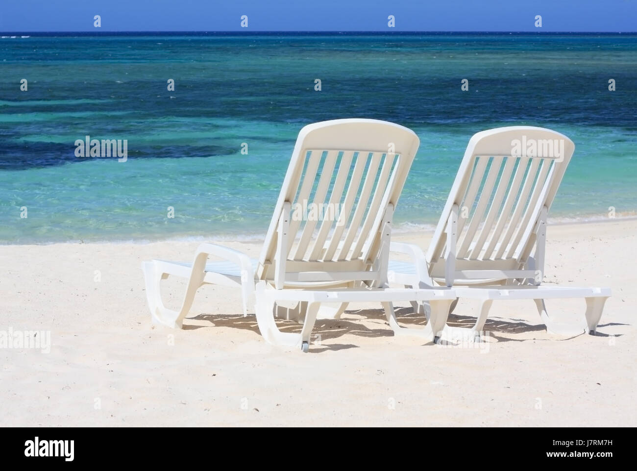 beach seaside the beach seashore lounger facilitate ease resting relax ...