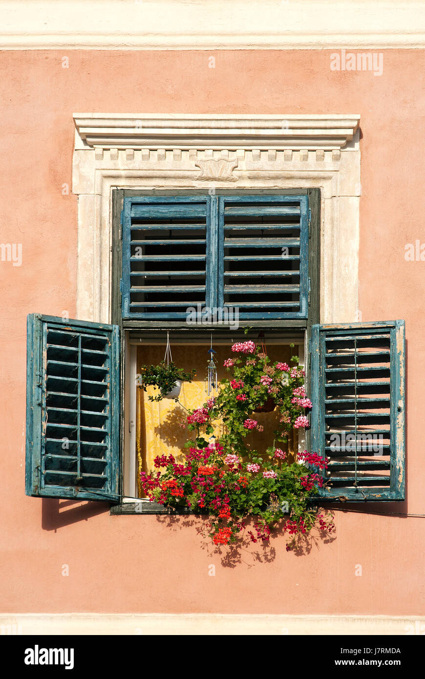 detail window porthole dormer window pane flower flowers plant europe ...