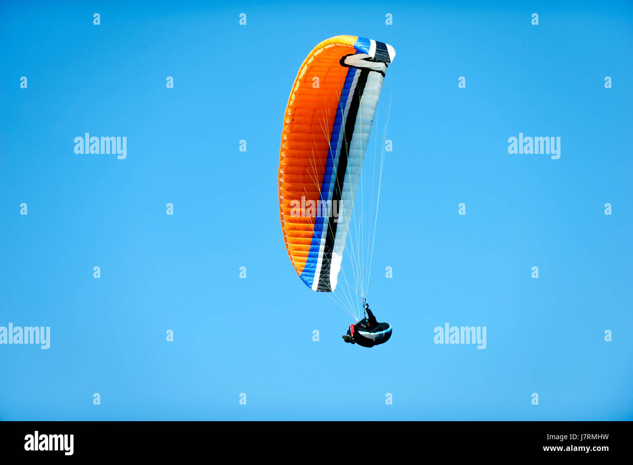 summer summerly parachute fly flies flys flying hang-glide humans human ...