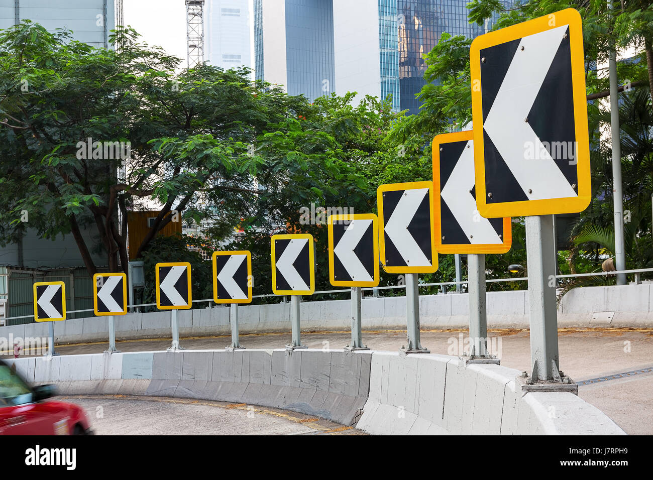 Changing direction road hi-res stock photography and images - Alamy