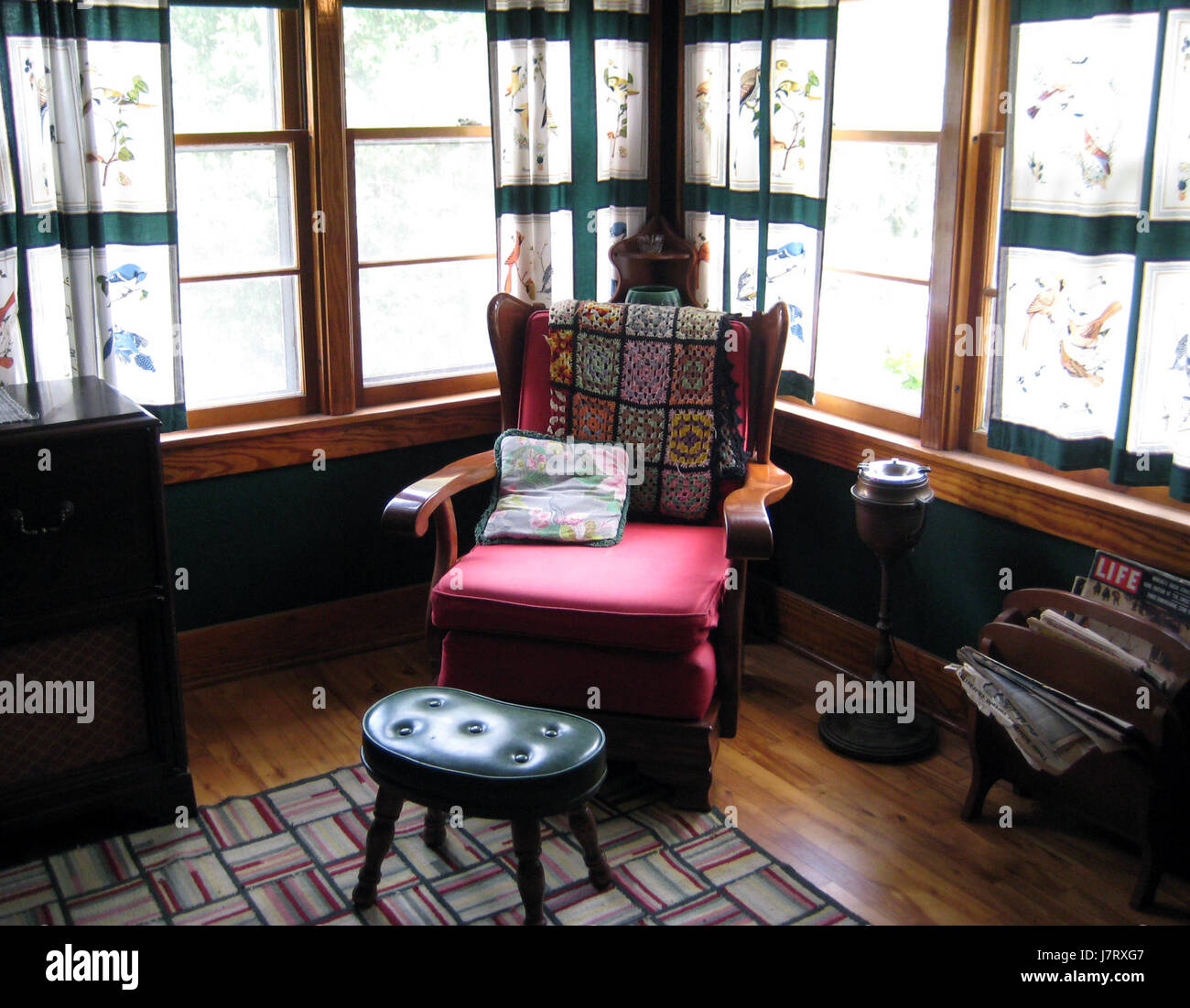 35 Amazing Photos Show What Home Interior Looked Like In The 1950s