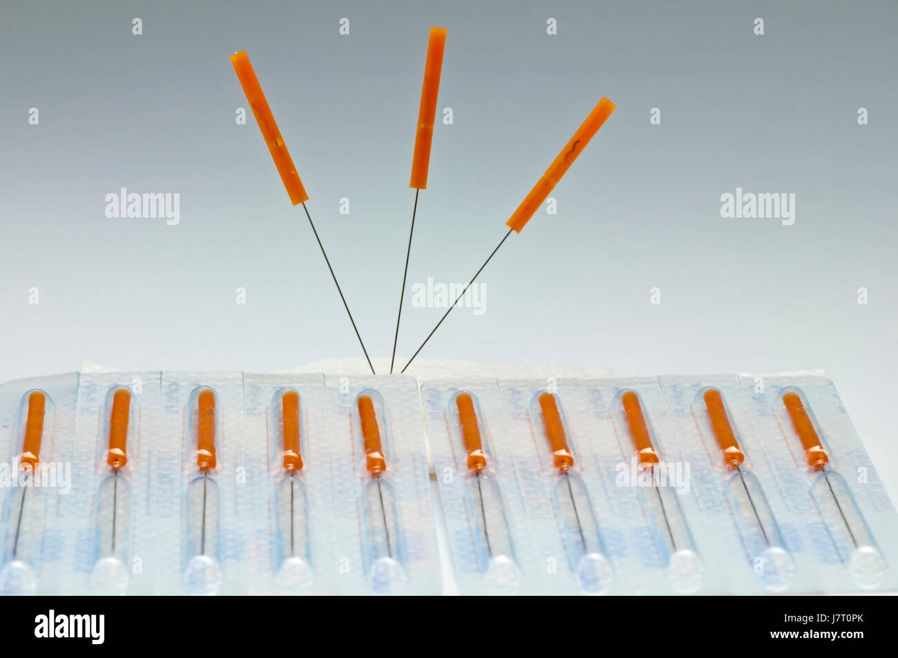 Einmalnadeln hi-res stock photography and images - Alamy