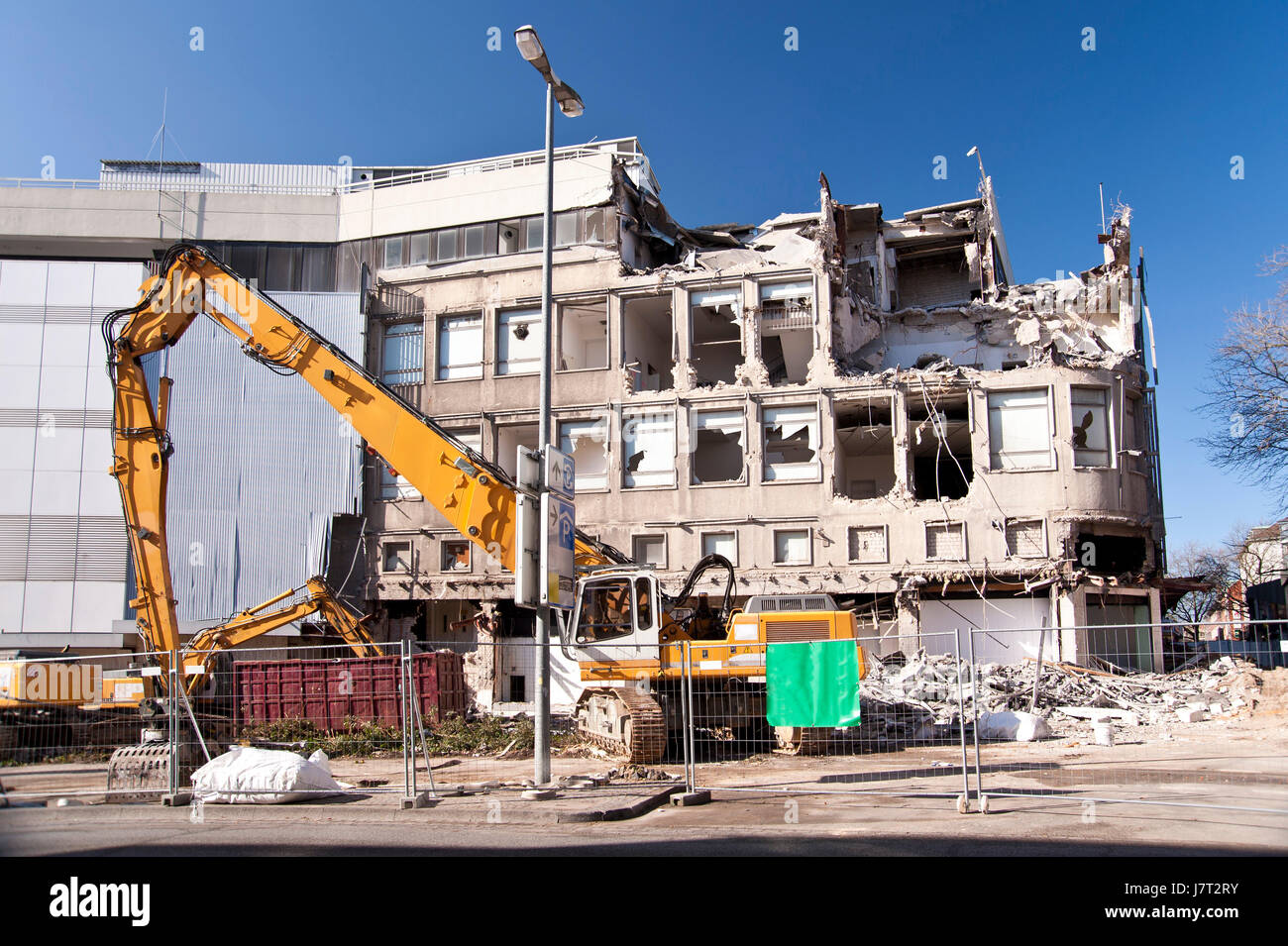 ruin demolition scrapping building buildings house building travel ...