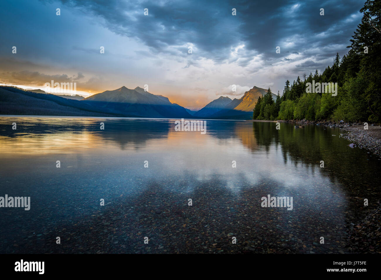 Lake McDonald / Lake / Sunrise / Sunset/ Reflections Stock Photo - Alamy