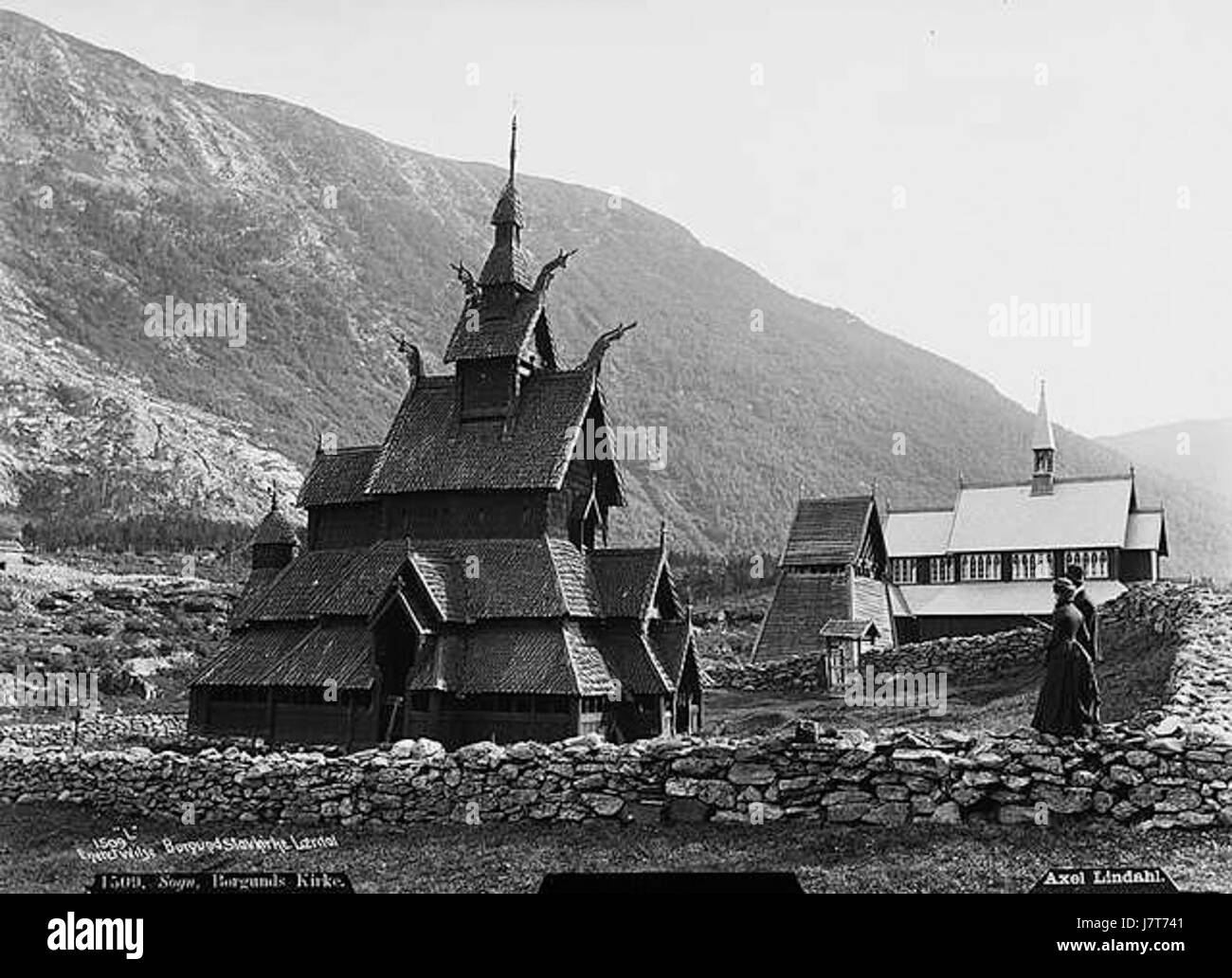 Borgund stave church norway Black and White Stock Photos & Images - Alamy