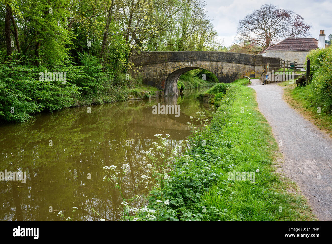 Limpley Stoke Canal Bridge over the Kennet and Avon Canal between ...