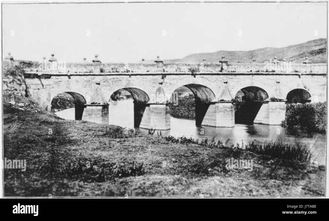 Comun bridge, old spanish architecture Stock Photo - Alamy