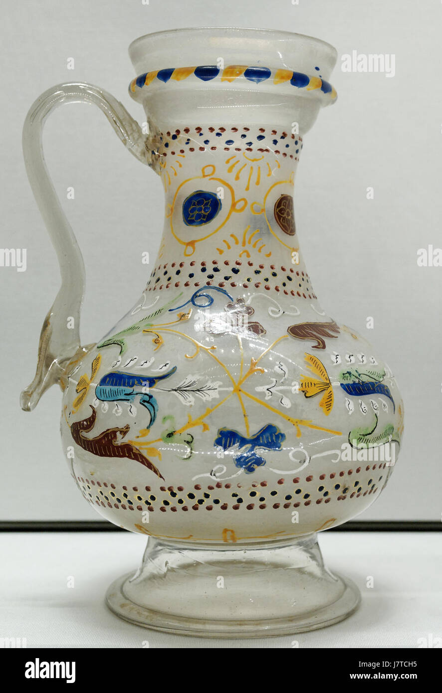 Ewer hi-res stock photography and images - Alamy