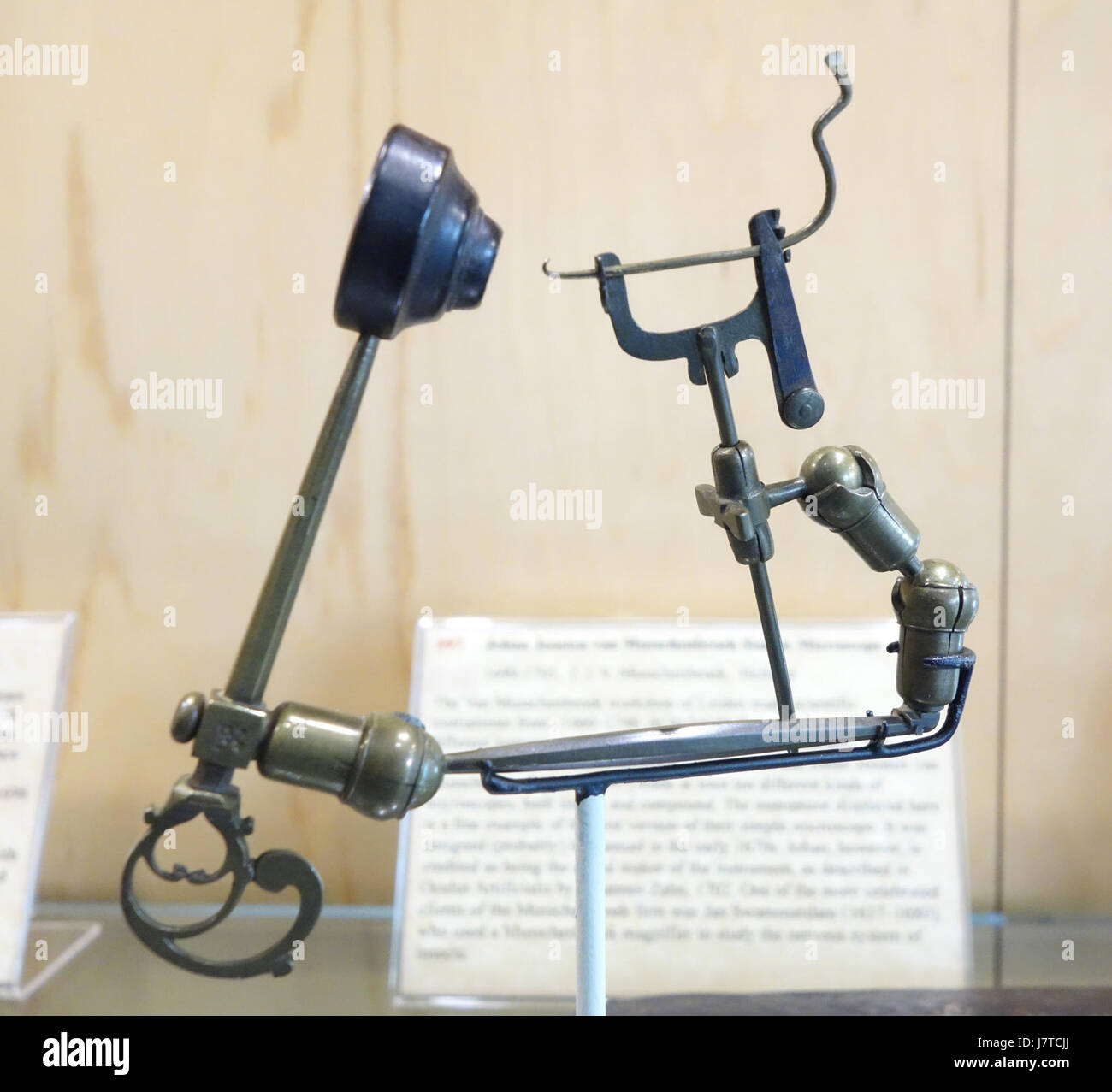 Simple microscope hi-res stock photography and images - Alamy