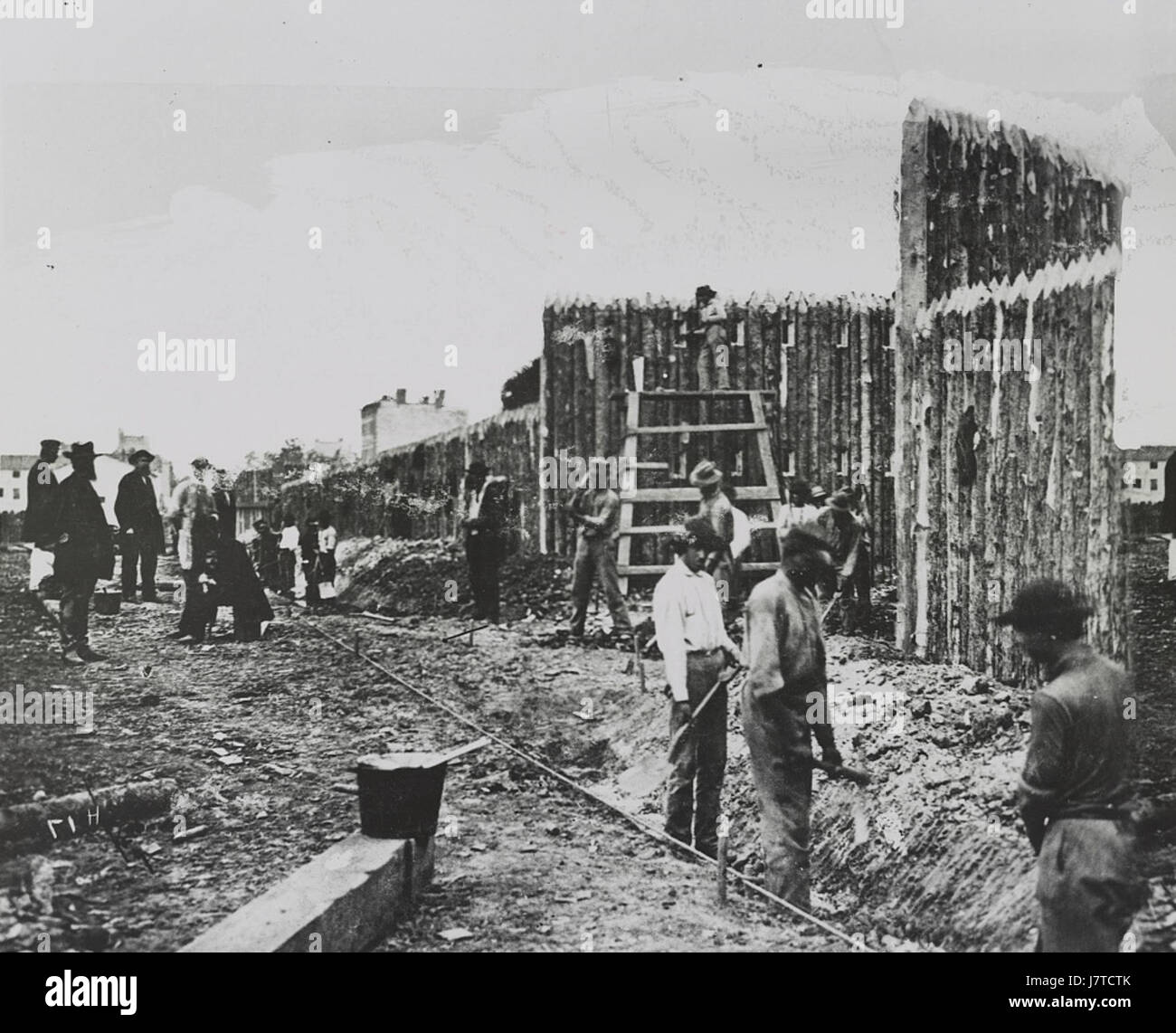 The building stockade 32758v refers to a specific structure designed ...