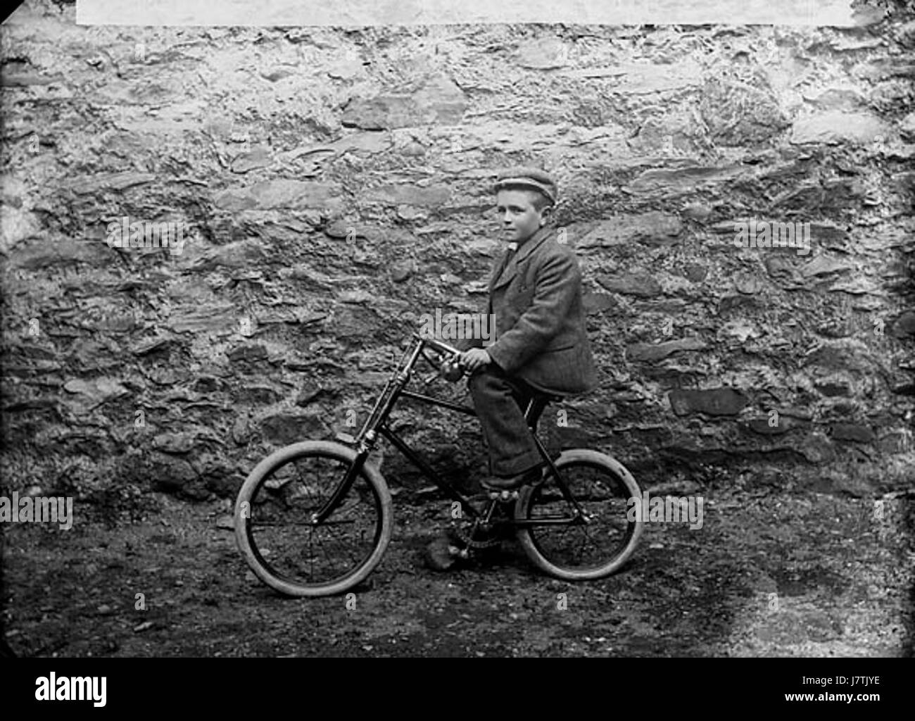Vintage boy bicycle Black and White Stock Photos & Images - Alamy