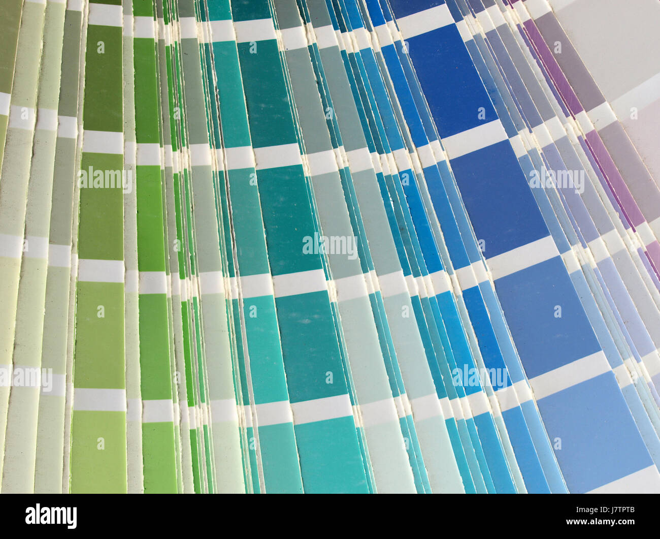 objects chart colour paint different color table blue tool object ...