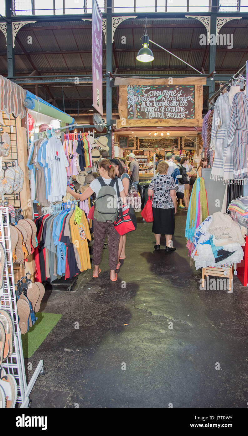 Consumers markets hi-res stock photography and images - Alamy