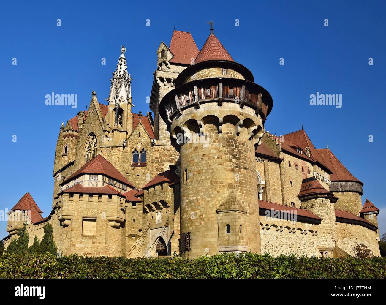 Kreuzenstein castle hi-res stock photography and images - Alamy