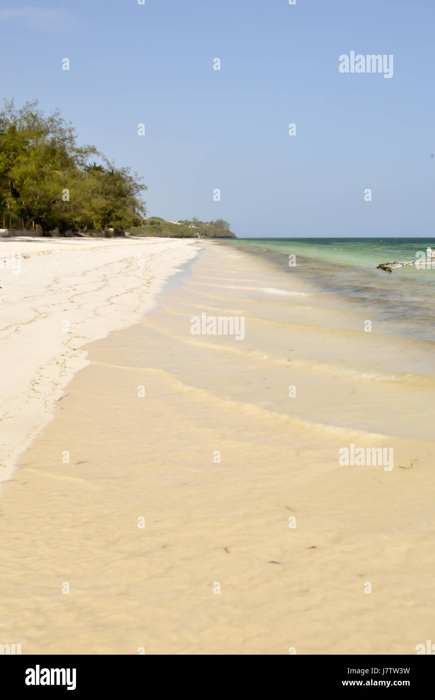 Bamburi beach hi-res stock photography and images - Alamy