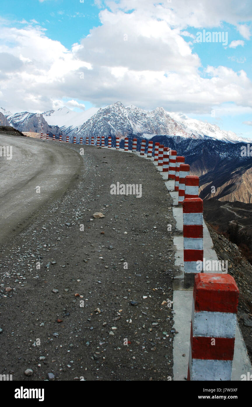 snow coke cocaine material drug anaesthetic addictive drug landscape ...