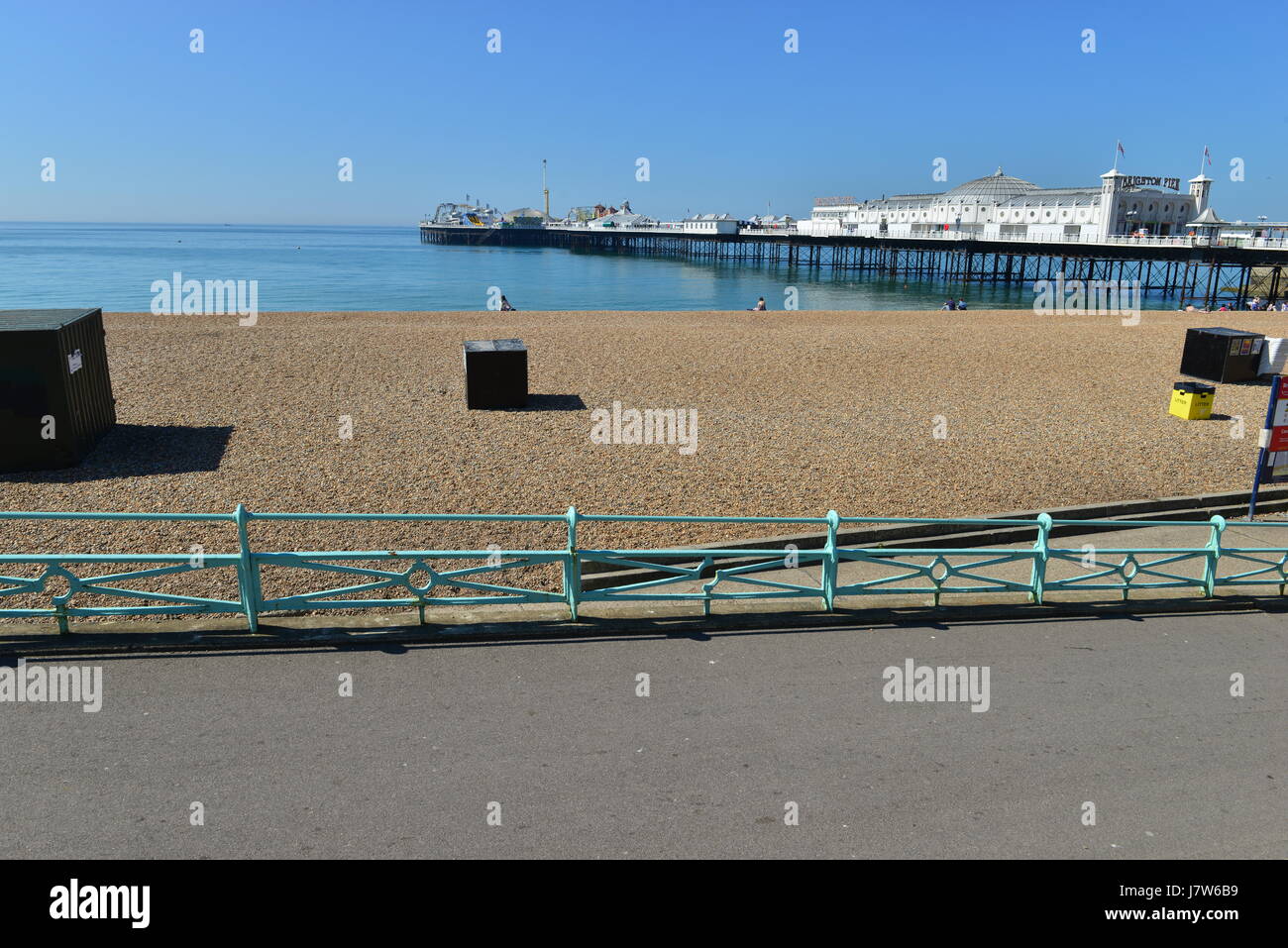 Brighton beach and Pier Stock Photo - Alamy