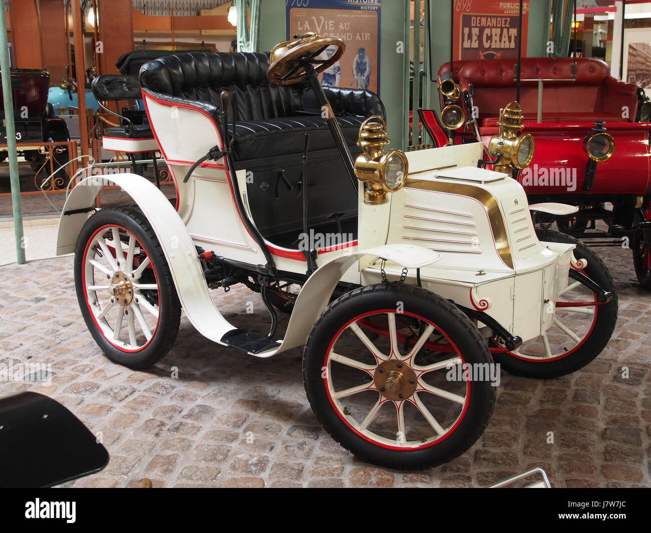 The 1901 Peugeot Type 36 Voiturette is an early automobile model ...
