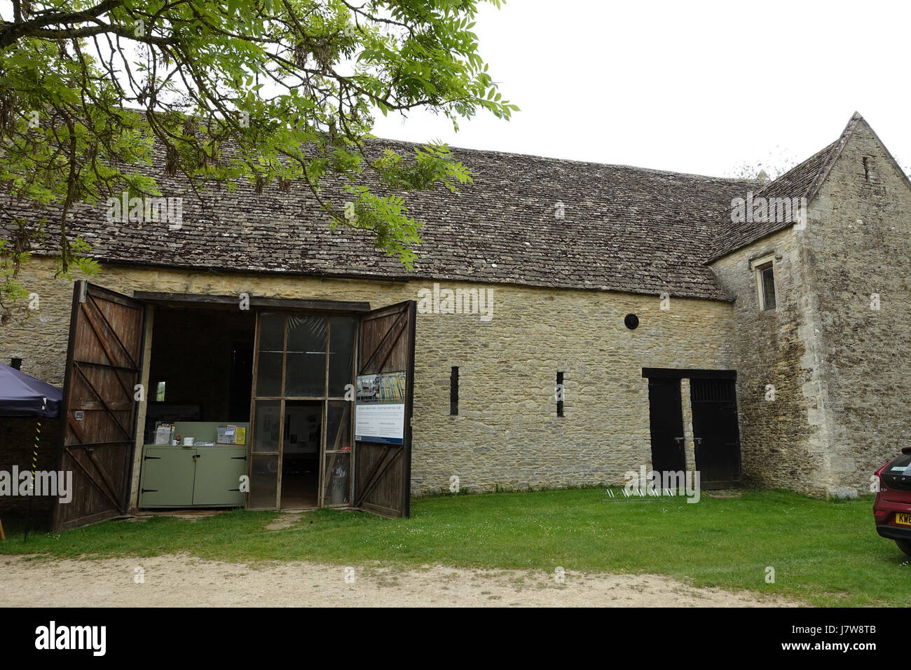 Victorian barn hi-res stock photography and images - Alamy