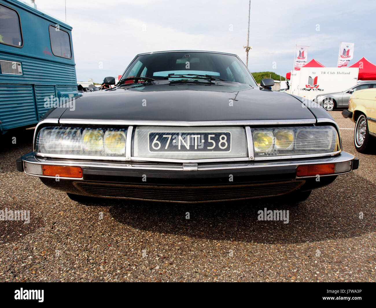 The 1971 Citroen SM, with license plate 67 NT 58, is a classic French ...