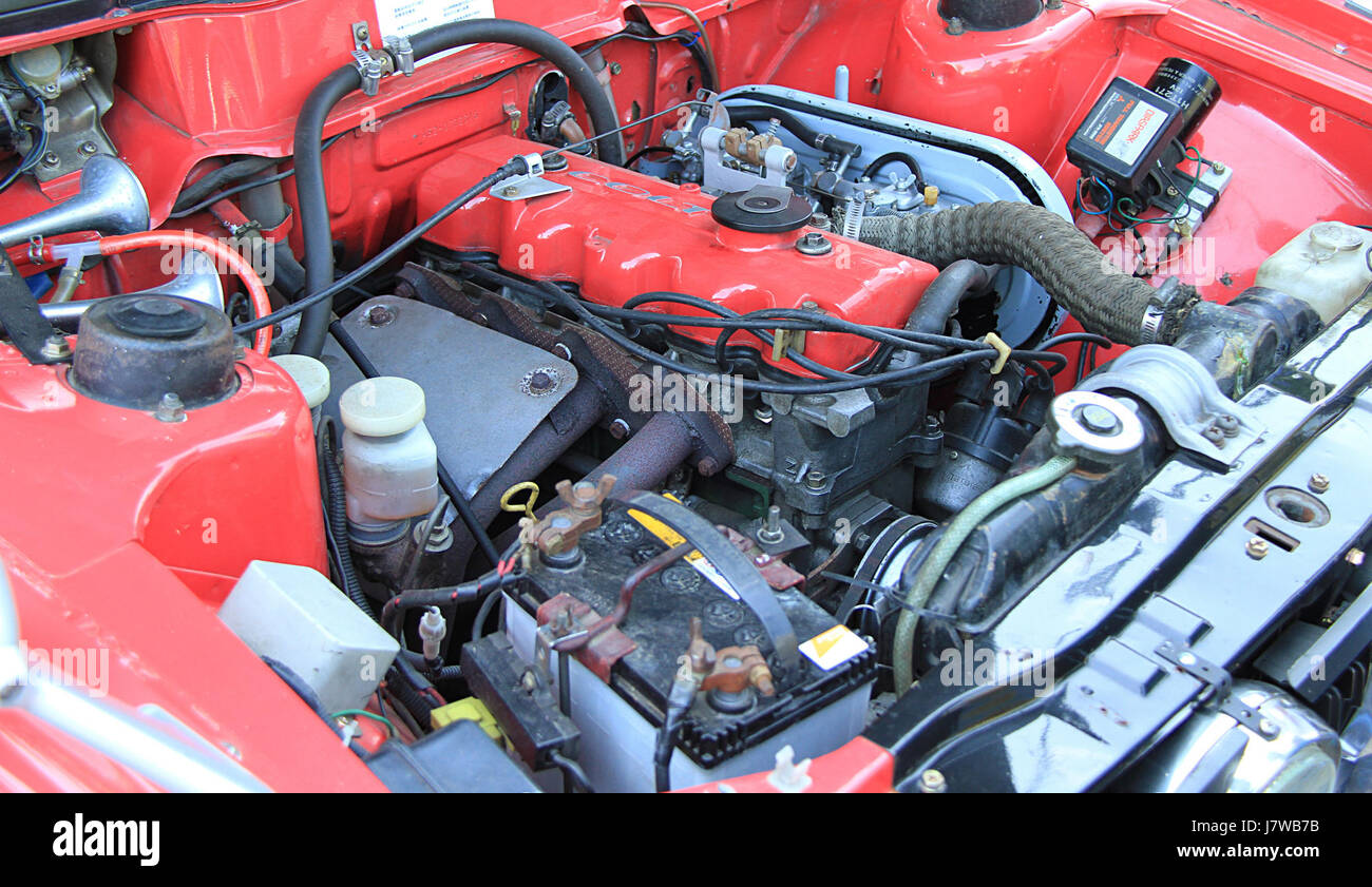 1970 Mitsubishi Colt Galant AII GS engine Stock Photo - Alamy