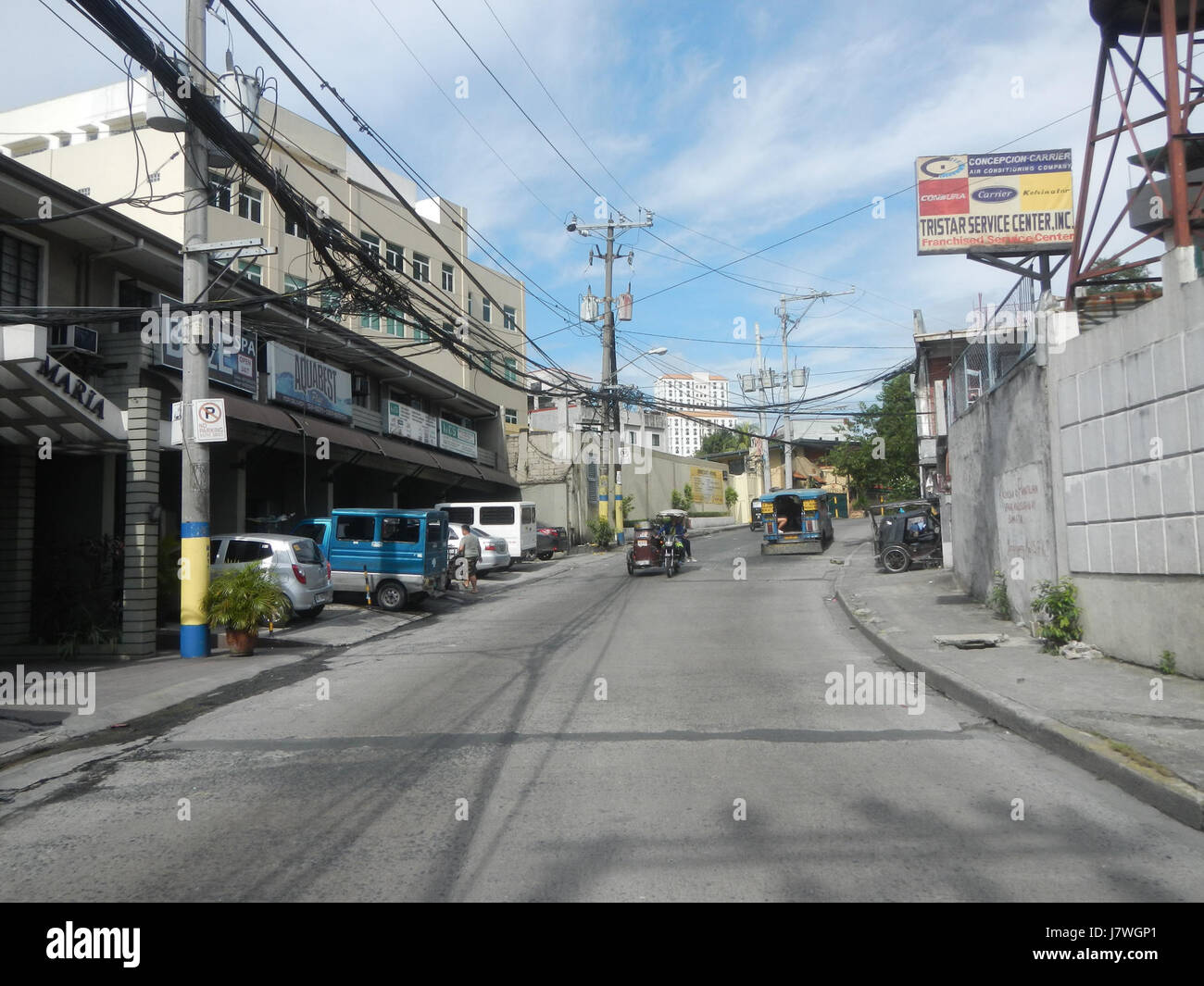 Barangays Barangka Ilaya and Maligaya, located along Boni Avenue in ...