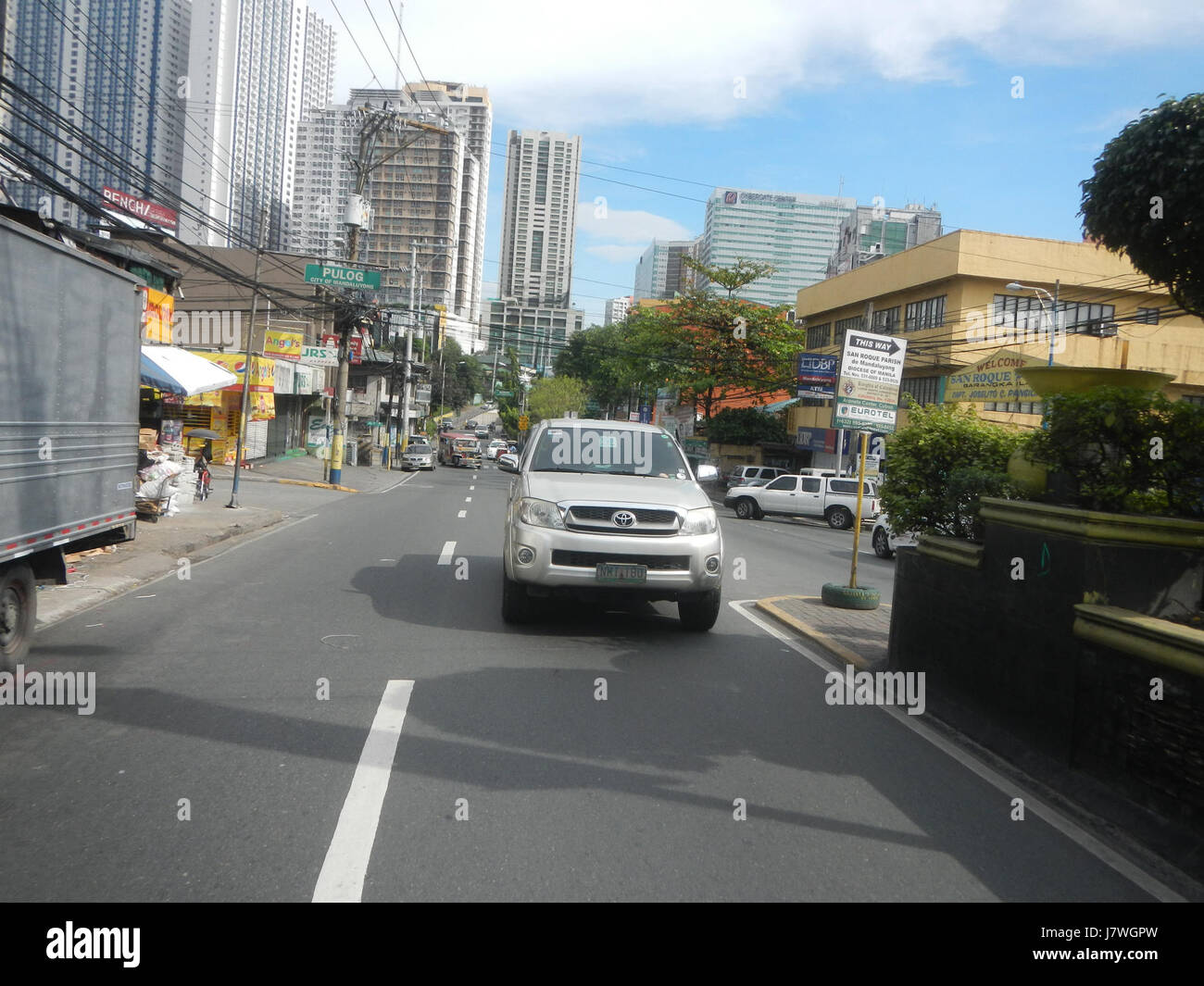 Barangays Barangka Ilaya and Maligaya, located near Boni Avenue in ...