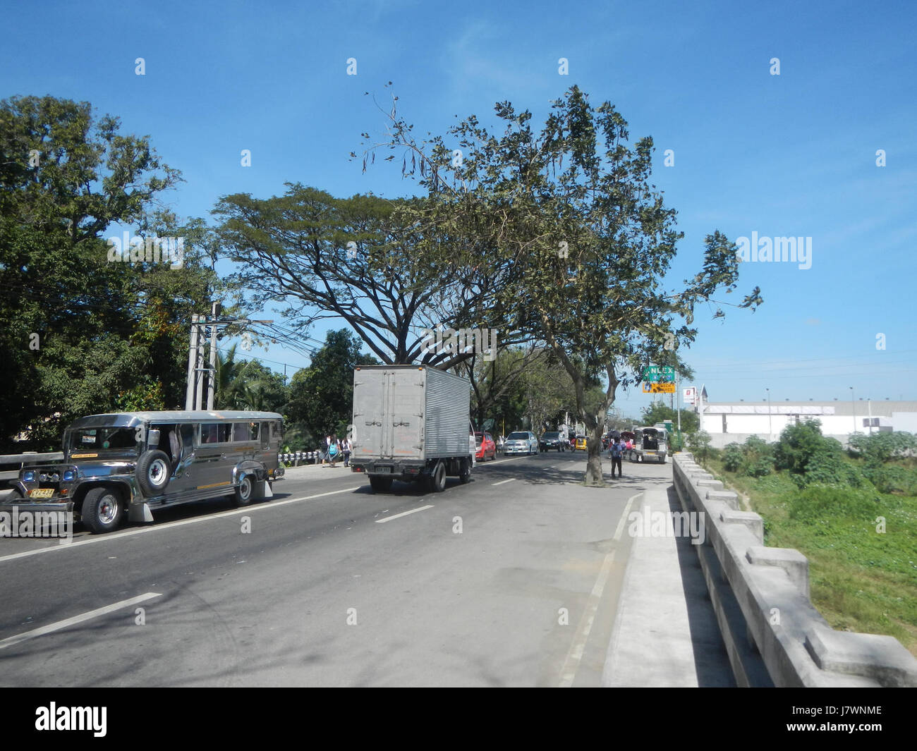 The Cutcut Bridge in Pulilan, Bulacan, is located along the Maharlika ...