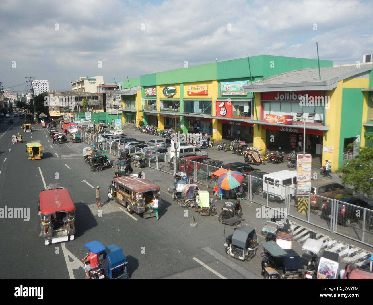 Image of a pedestrian footbridge in Tondo, Manila, connecting areas ...