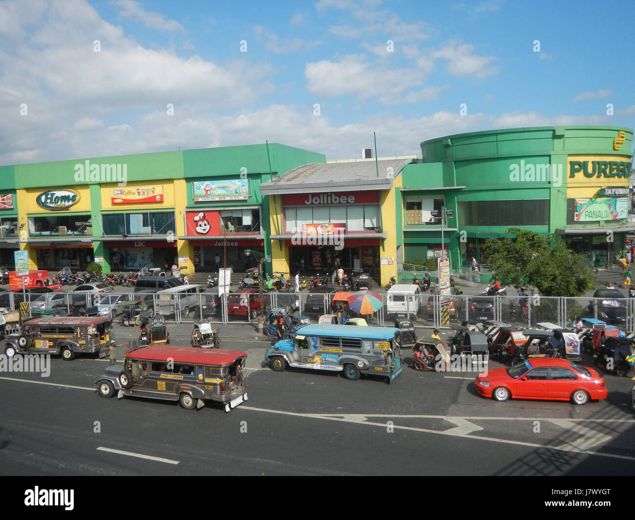 09982 Pedestrian footbridge Puregold Tayuman Juan Luna C 18 Capulong ...