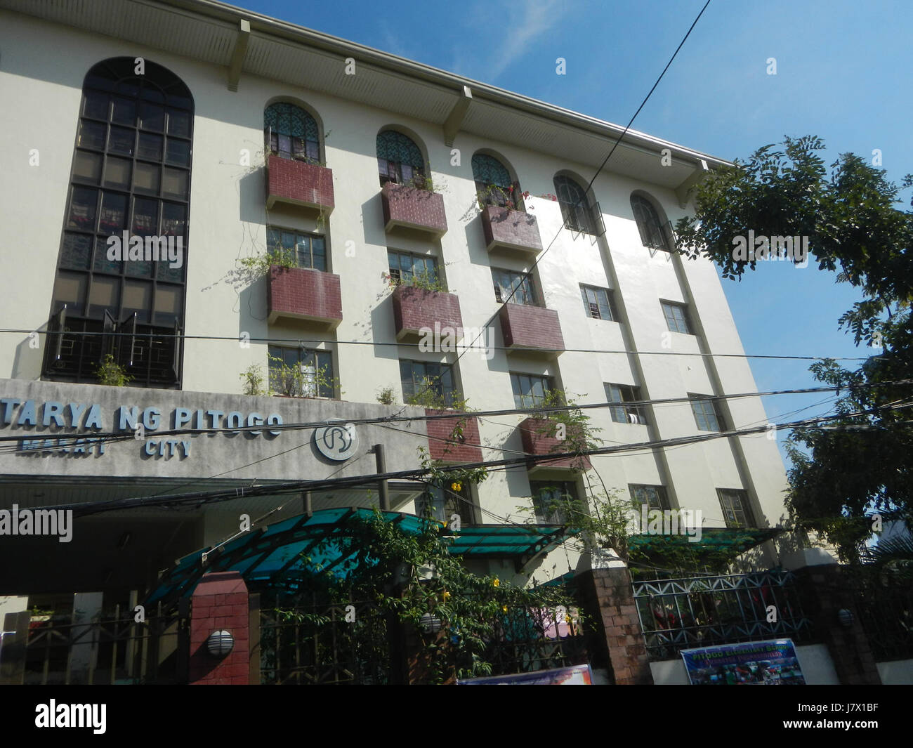This image depicts the area around Pitogo, a residential zone in Makati ...