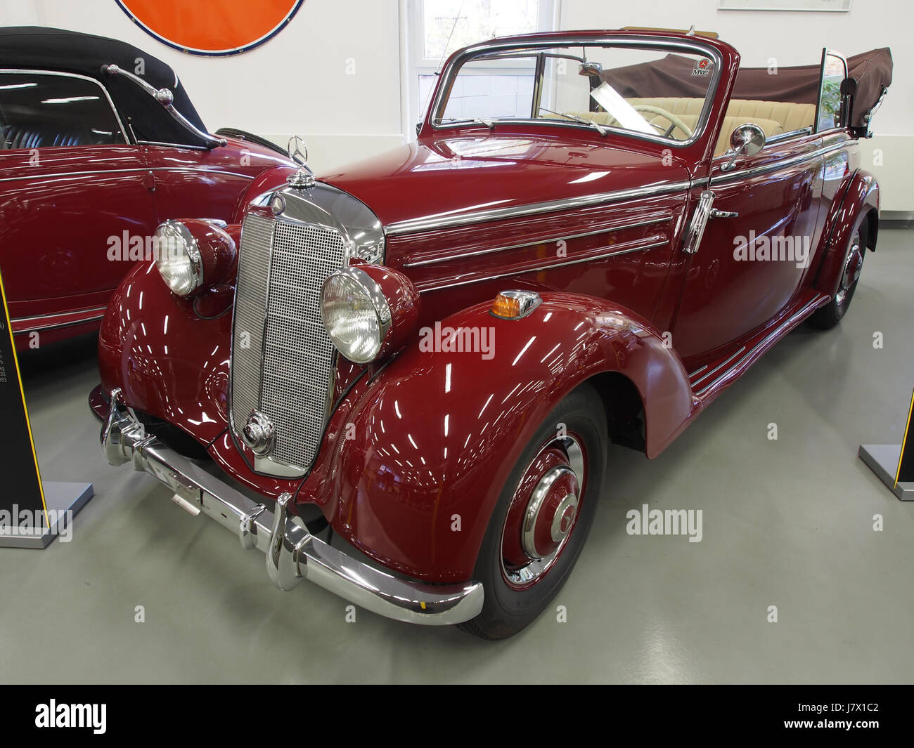 Mercedes convertible 1950s hi-res stock photography and images - Alamy