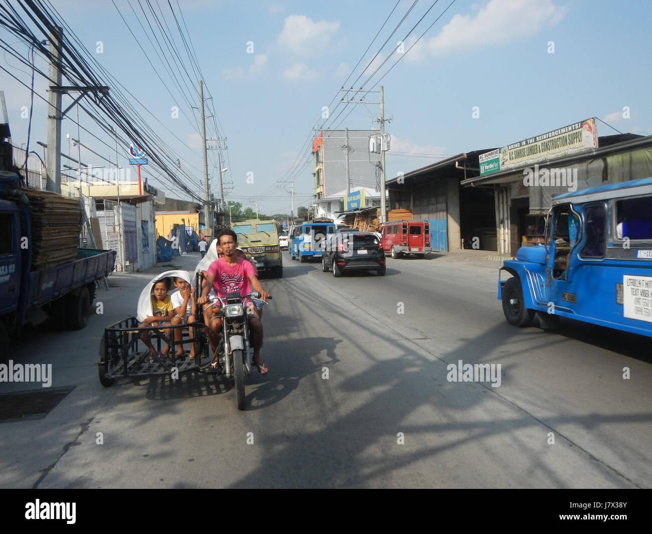 This entry records the roads around Pandan and Mangalang, located in ...