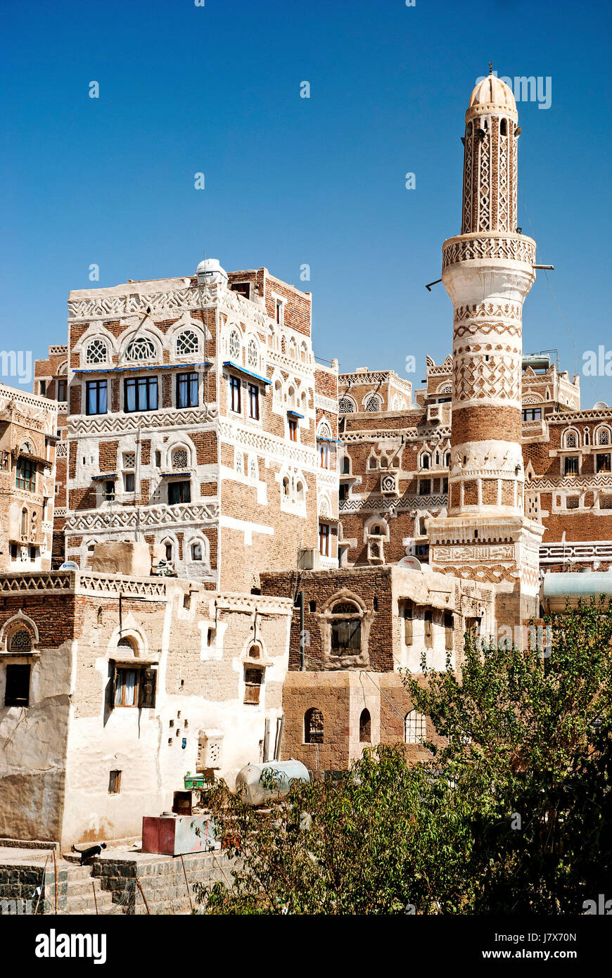 travel buildings city town tourism traditional arab ornate style of ...