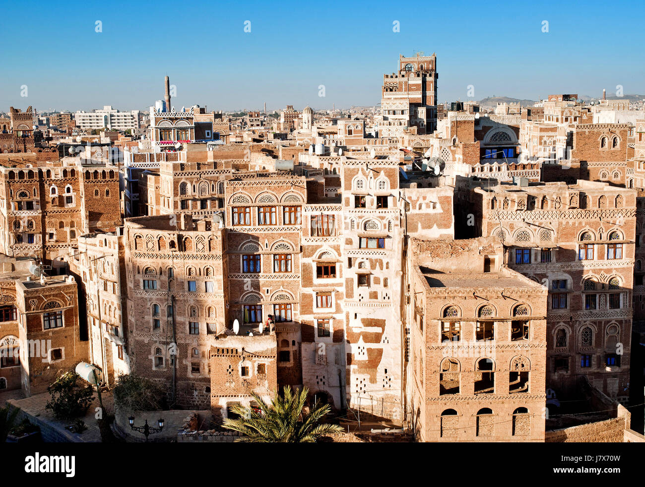 travel buildings city town tourism traditional arab ornate style of ...