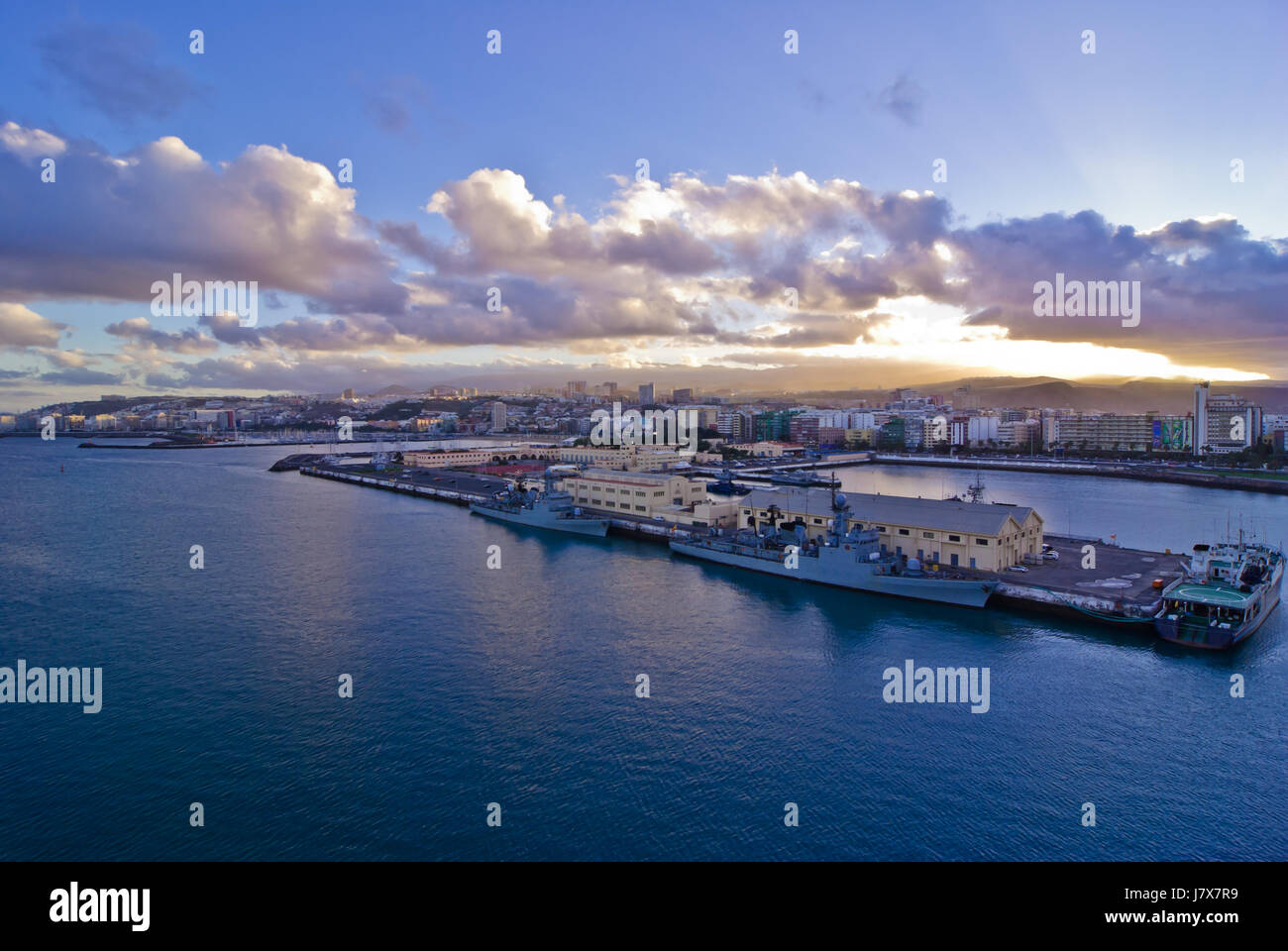 city town harbor canary islands harbours waterfront isle island ...